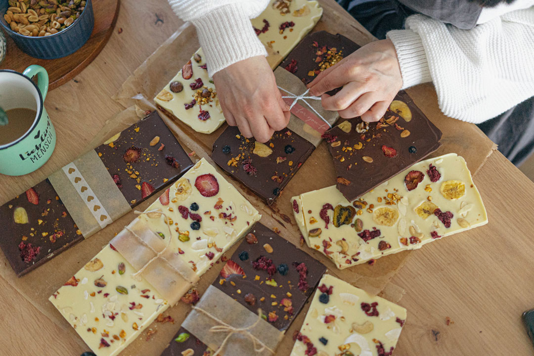 Customizable Homemade Chocolate Creation Guide - MarijaLife